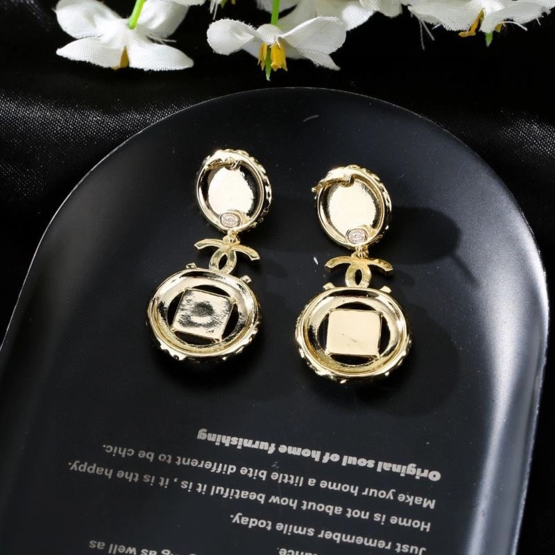 Top match Chanel Earrings