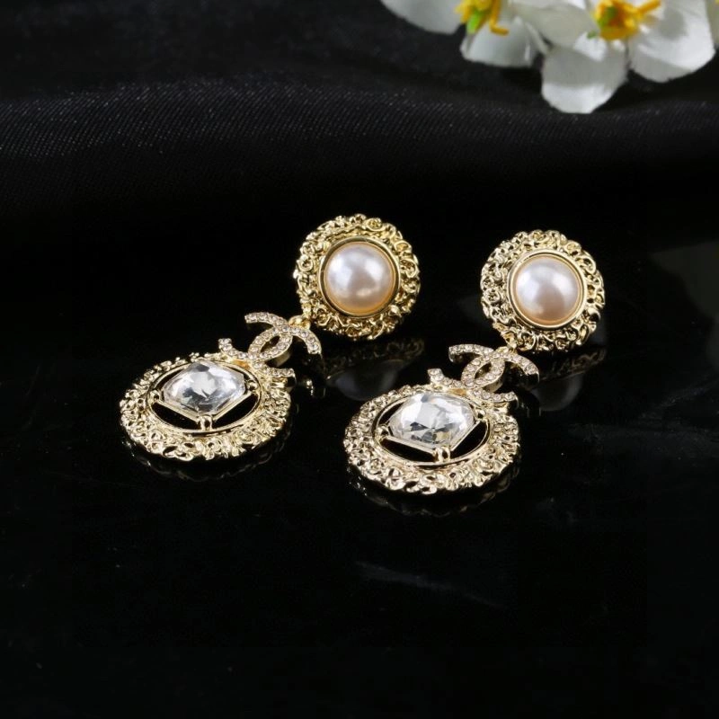 Top match Chanel Earrings