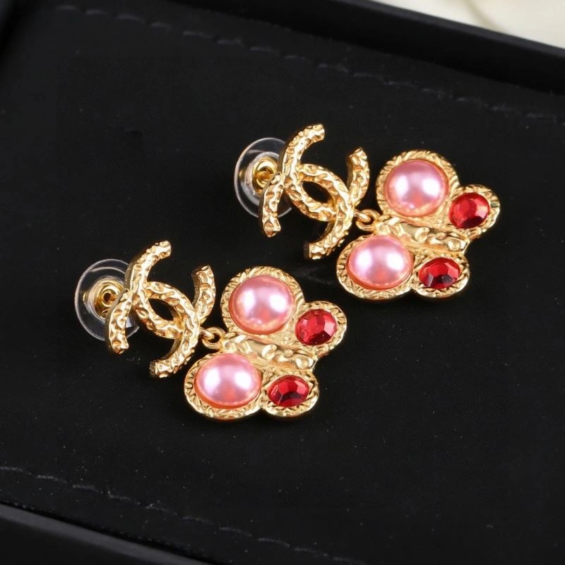 Top match Chanel Earrings