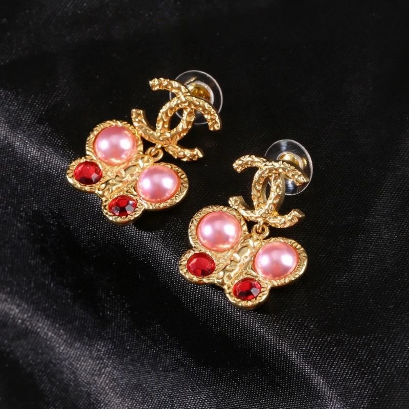 Top match Chanel Earrings
