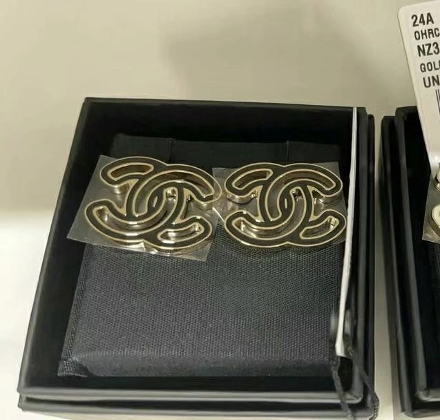 Top match Chanel Earrings