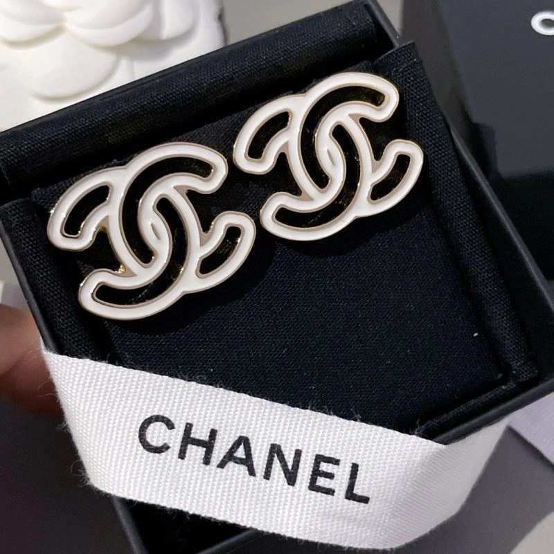 Top match Chanel Earrings