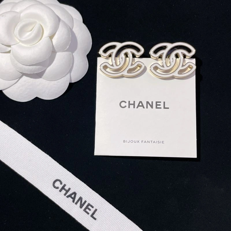 Top match Chanel Earrings