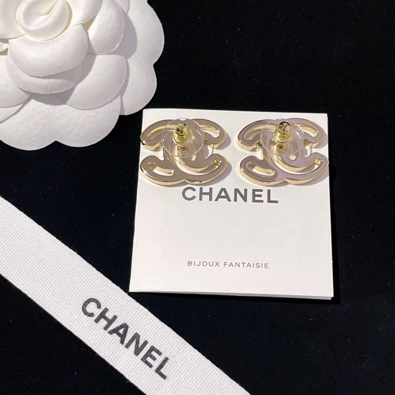 Top match Chanel Earrings