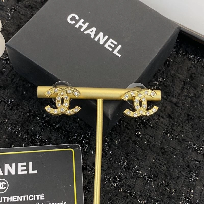 Top match Chanel Earrings