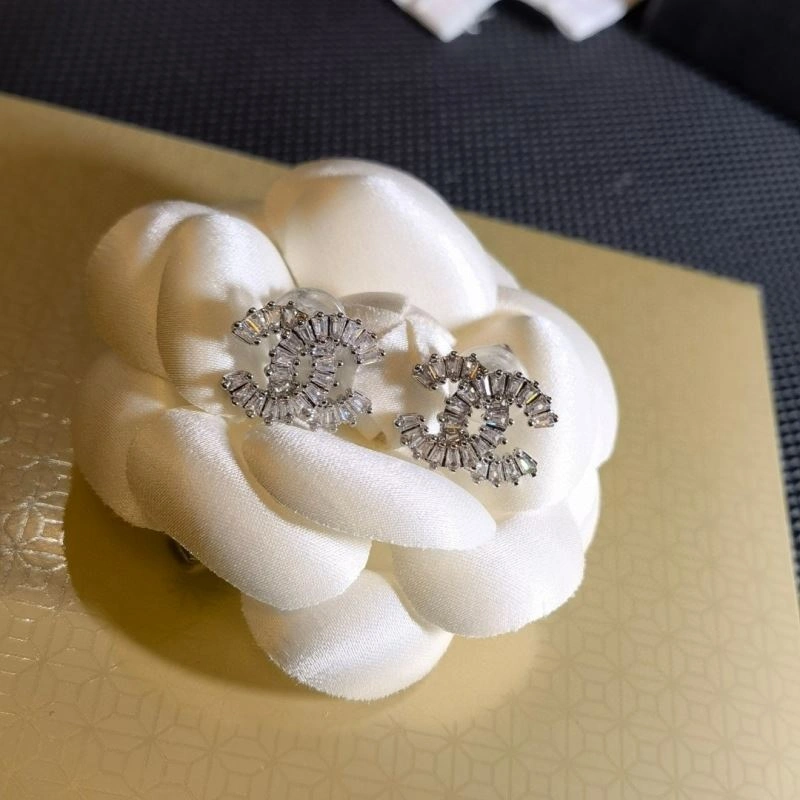 High accuracy Chanel Earrings