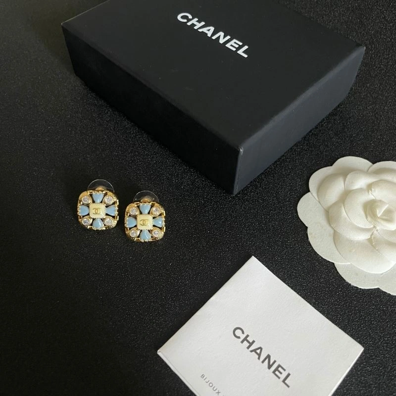 Top mirror Chanel Earrings
