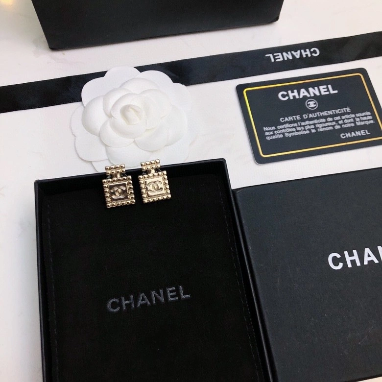 High fidelity Chanel Earrings