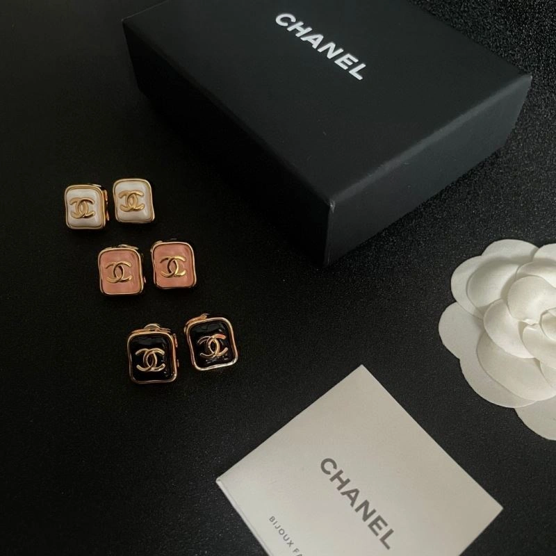 Top mirror Chanel Earrings
