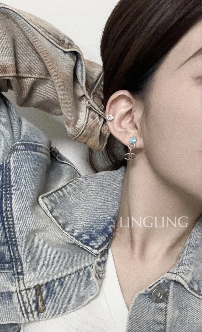 Accurate model Chanel Earrings