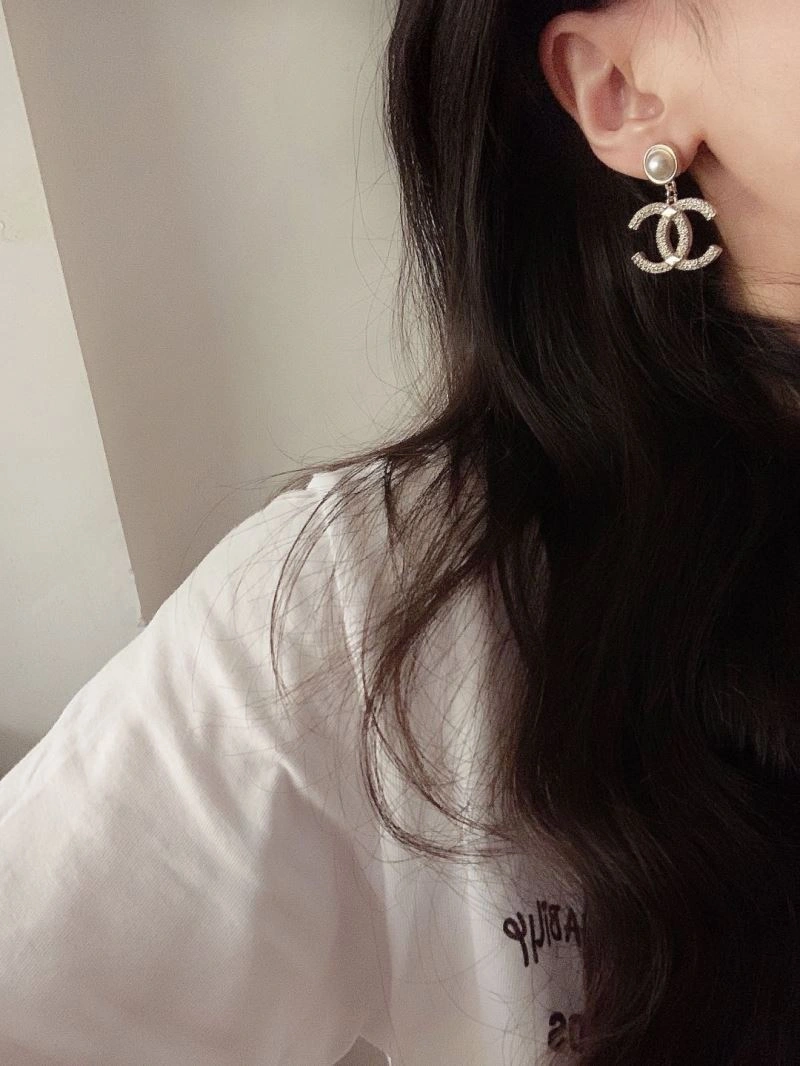 Top mirror Chanel Earrings