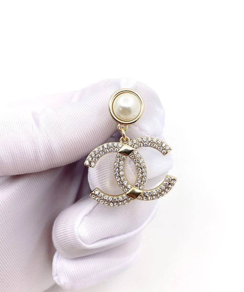 Top mirror Chanel Earrings