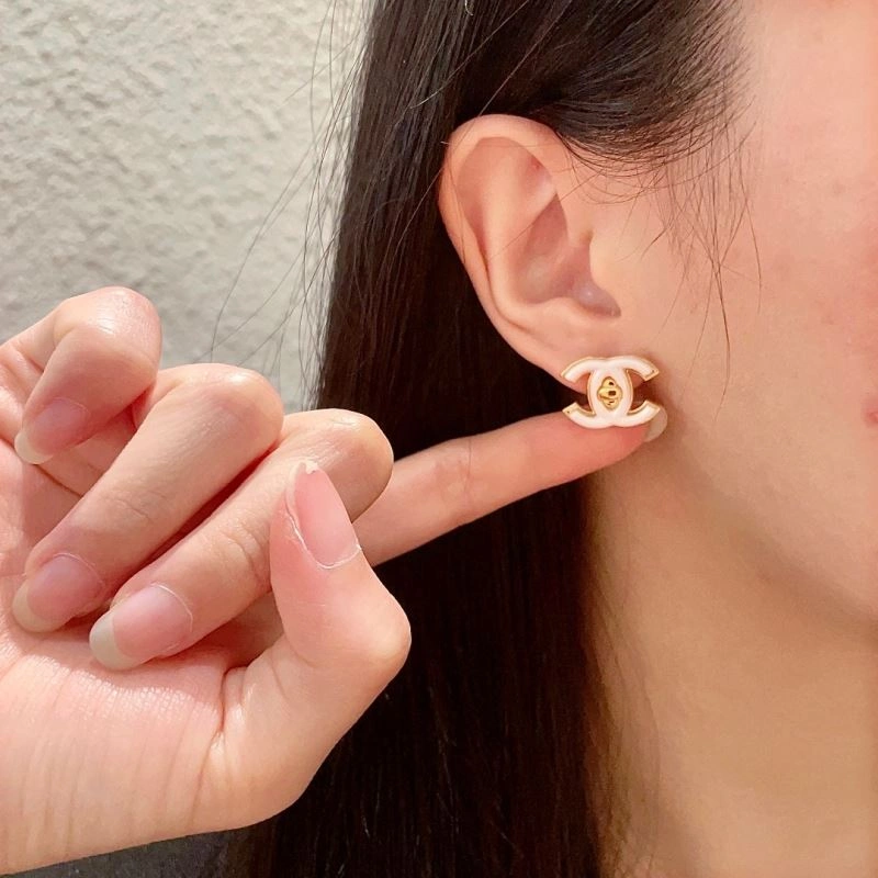High accuracy Chanel Earrings