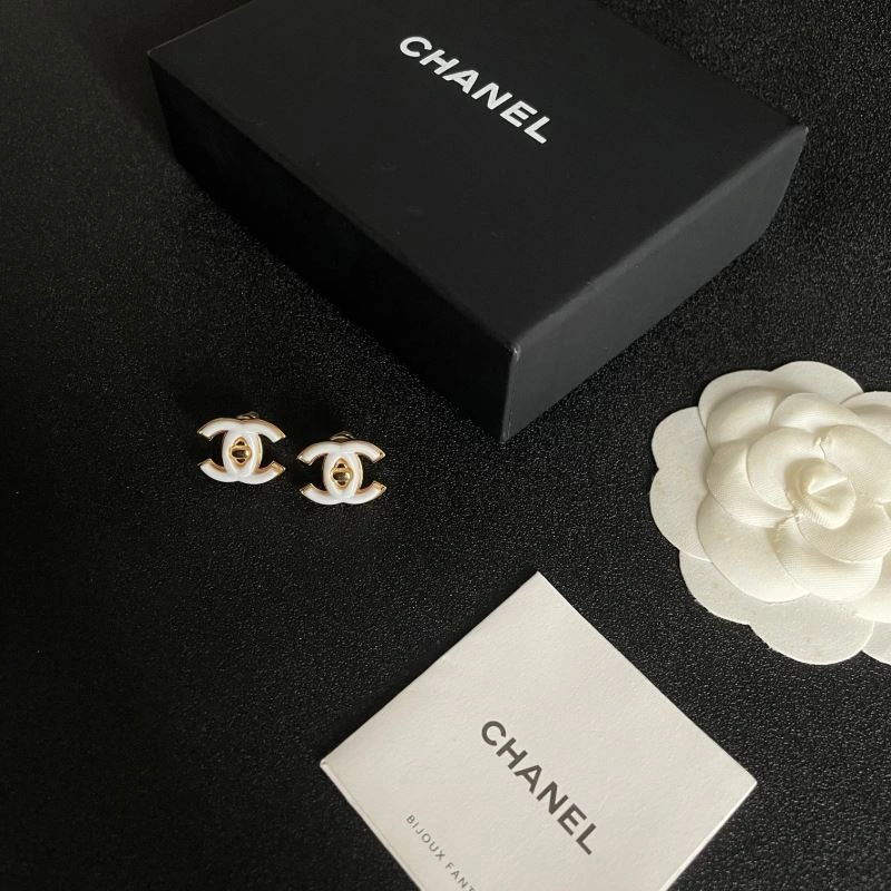 High accuracy Chanel Earrings
