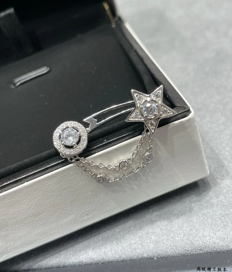 Top match Chanel Earrings