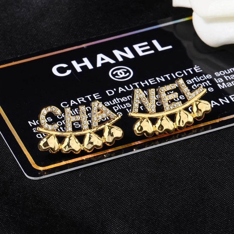 Top match Chanel Earrings