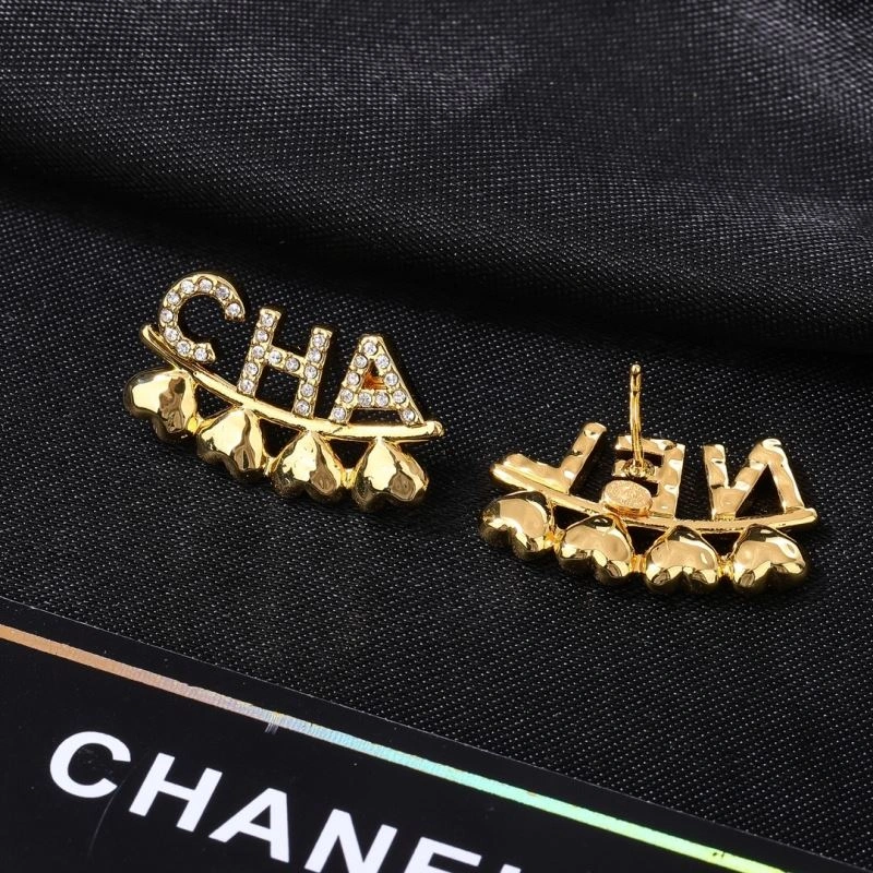 Top match Chanel Earrings