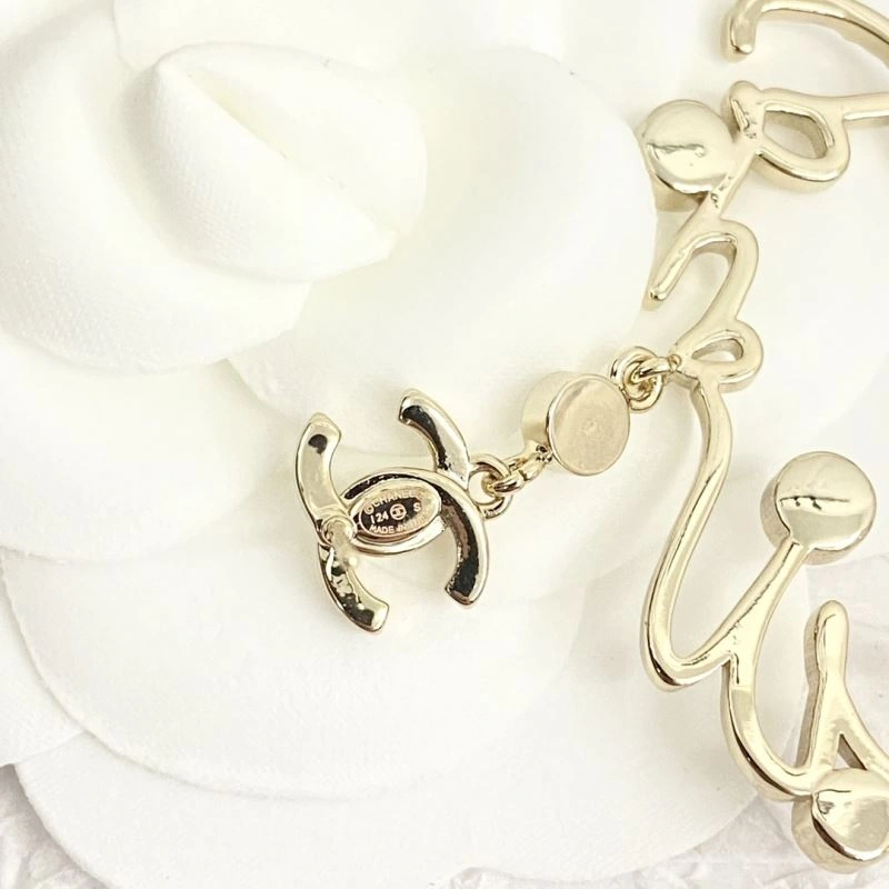 Top mirror Chanel Earrings