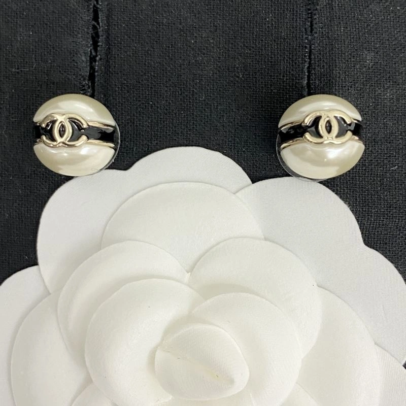 Brand-authenticated Chanel Earrings