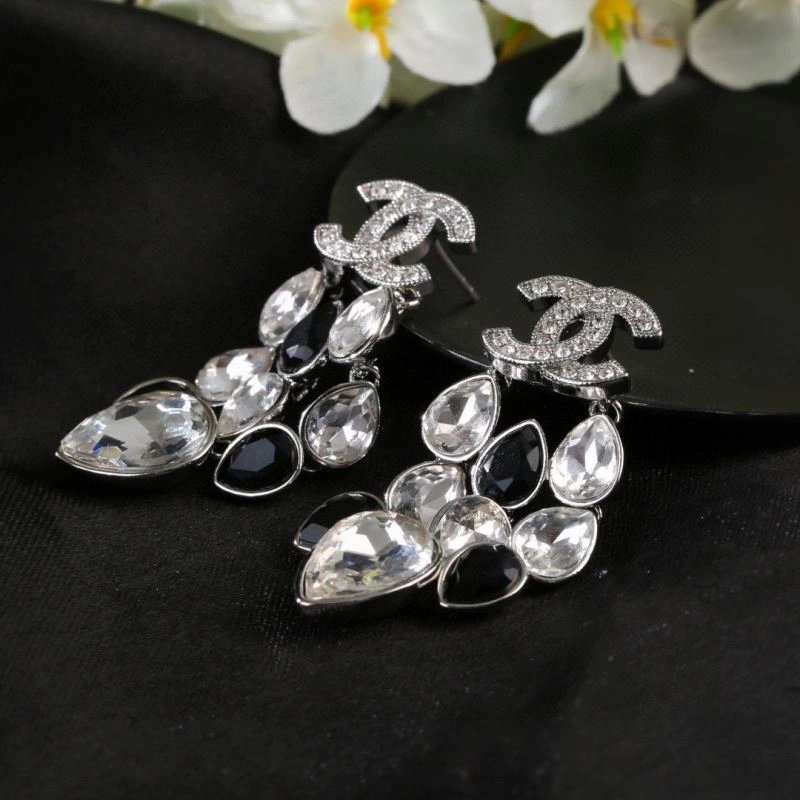 Top match Chanel Earrings