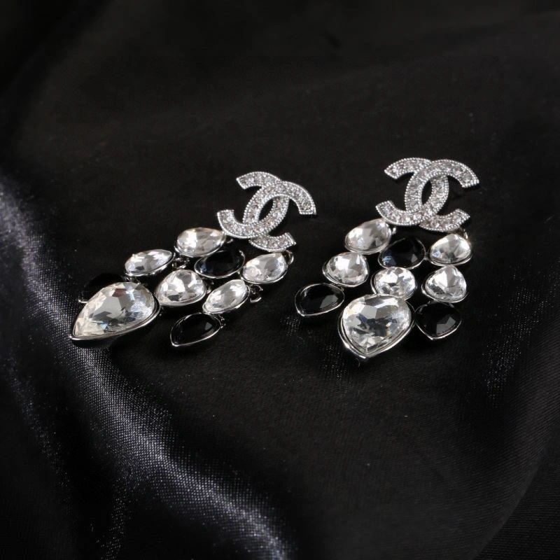 Top match Chanel Earrings