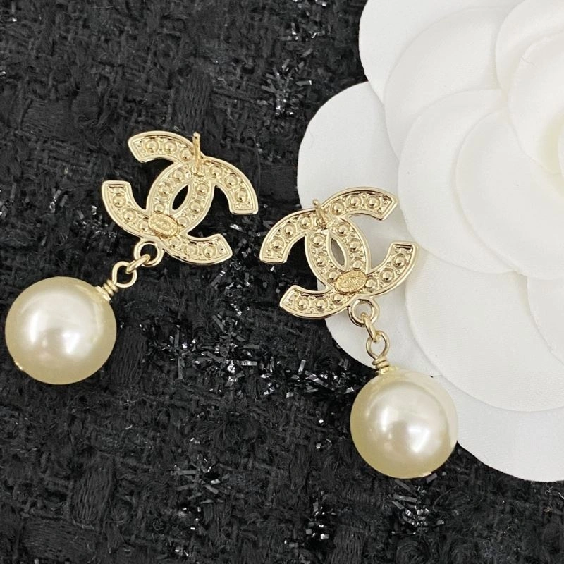 Top mirror Chanel Earrings