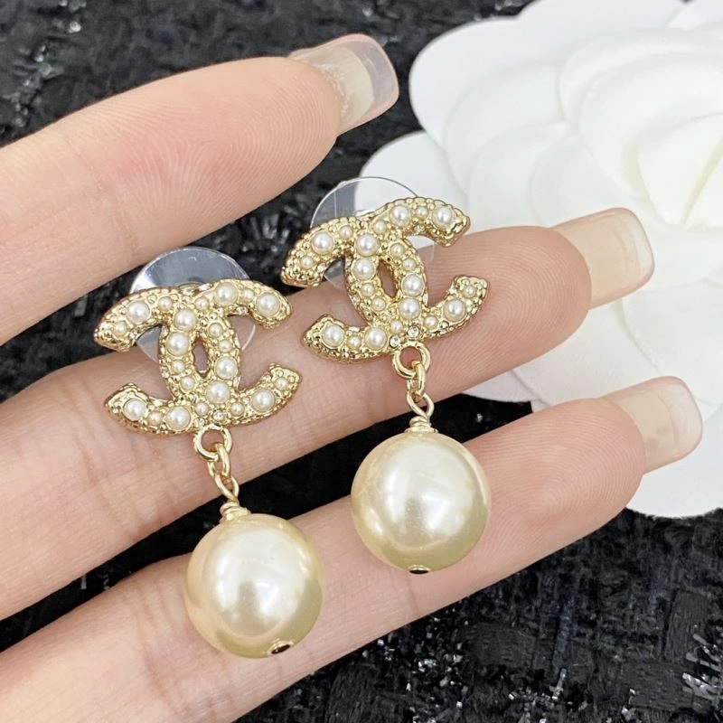 Top mirror Chanel Earrings
