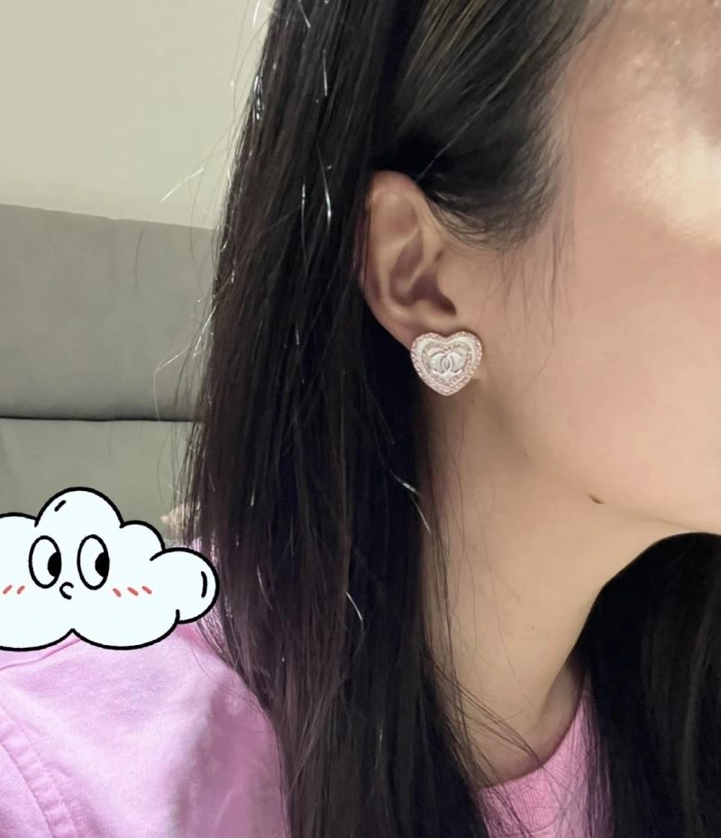 Top match Chanel Earrings
