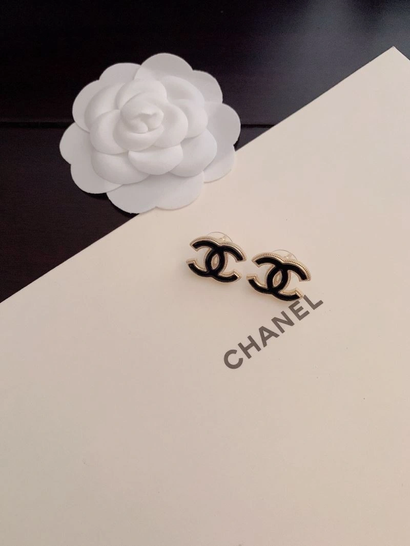 Top match Chanel Earrings