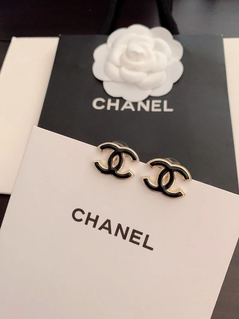 Top match Chanel Earrings