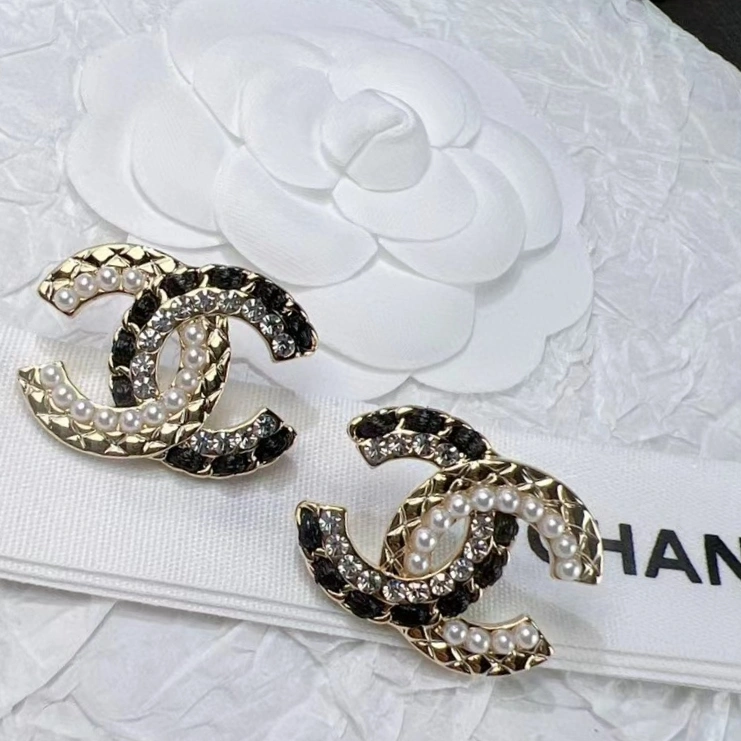 High fidelity Chanel Earrings