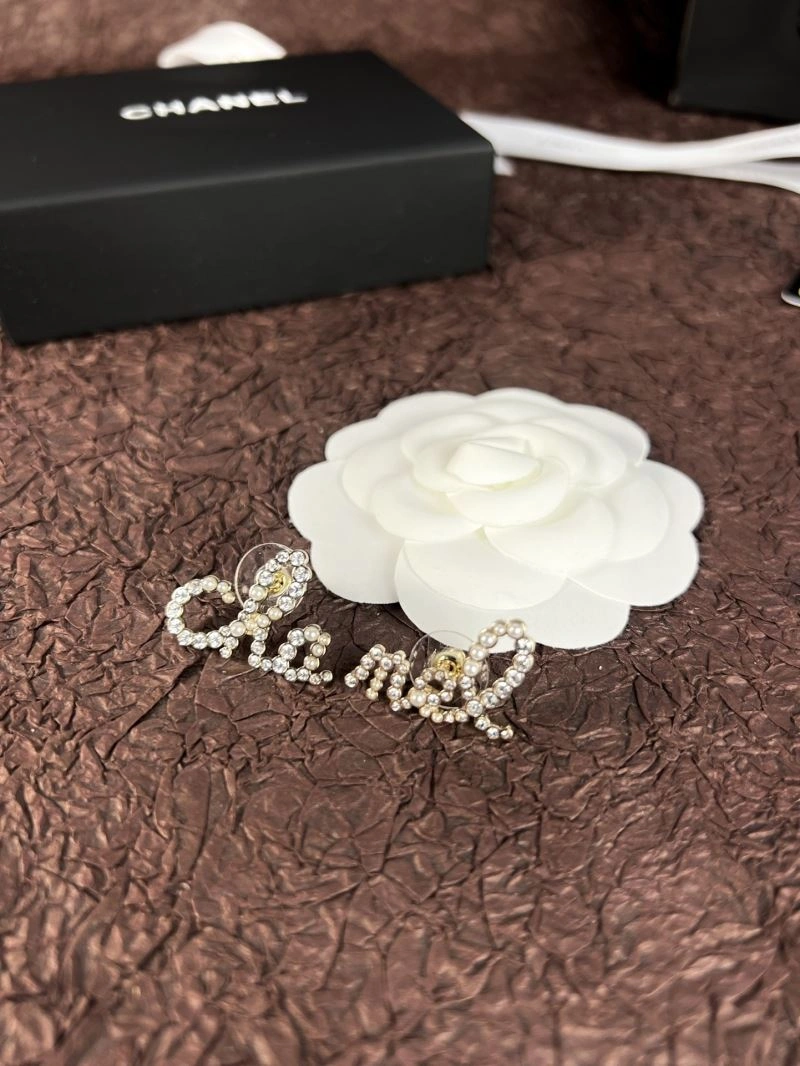 Top match Chanel Earrings