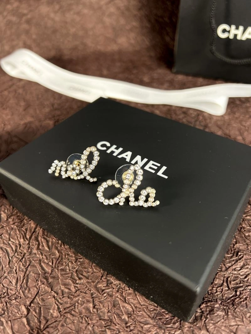 Top match Chanel Earrings
