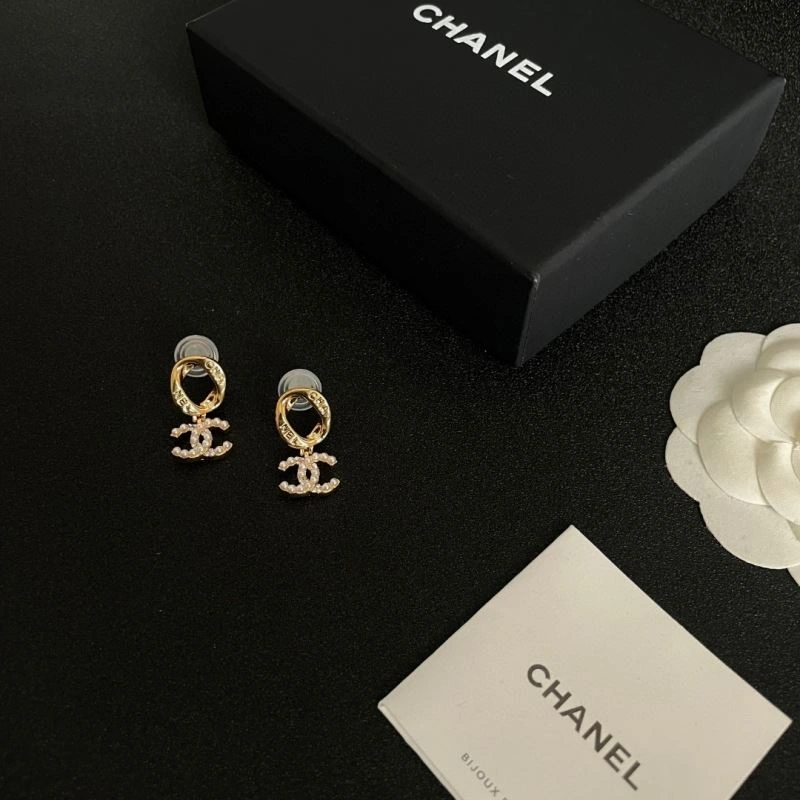 Top mirror Chanel Earrings