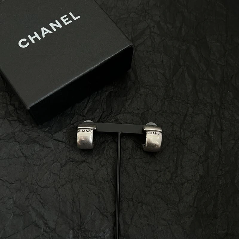 Top mirror Chanel Earrings