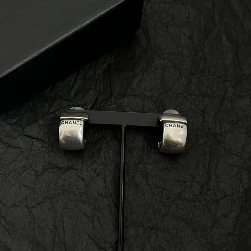 Top mirror Chanel Earrings