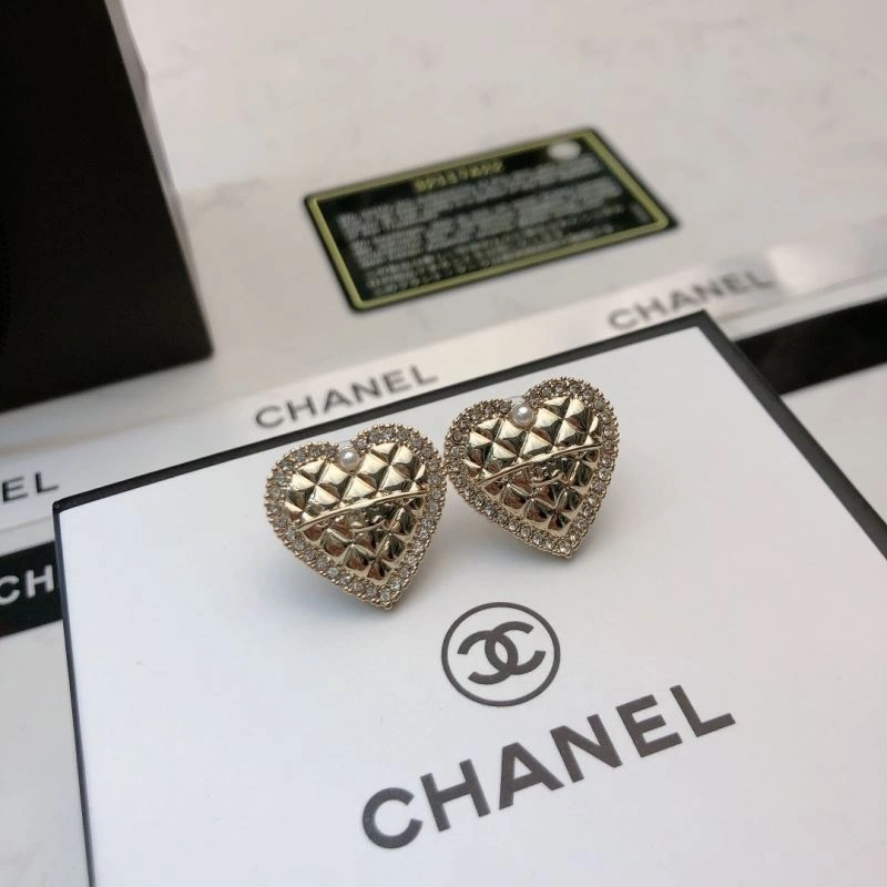 Top match Chanel Earrings