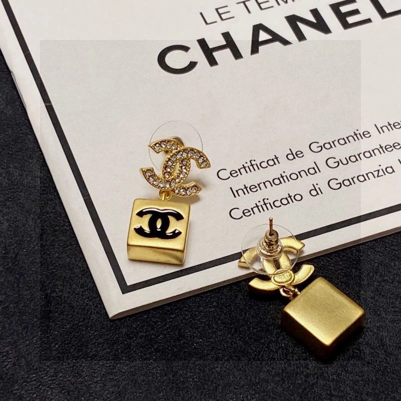 High accuracy Chanel Earrings