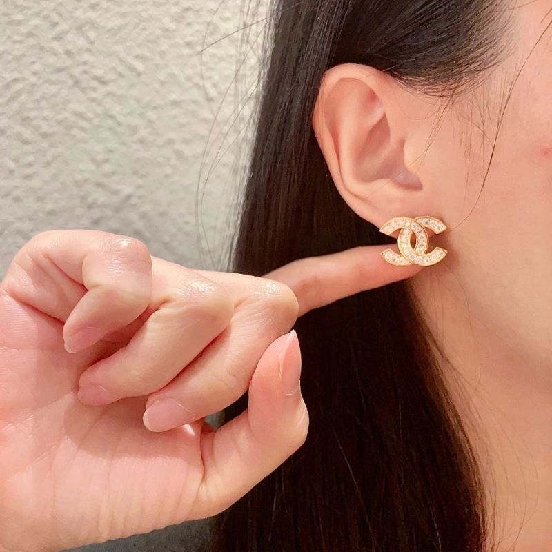 Top match Chanel Earrings