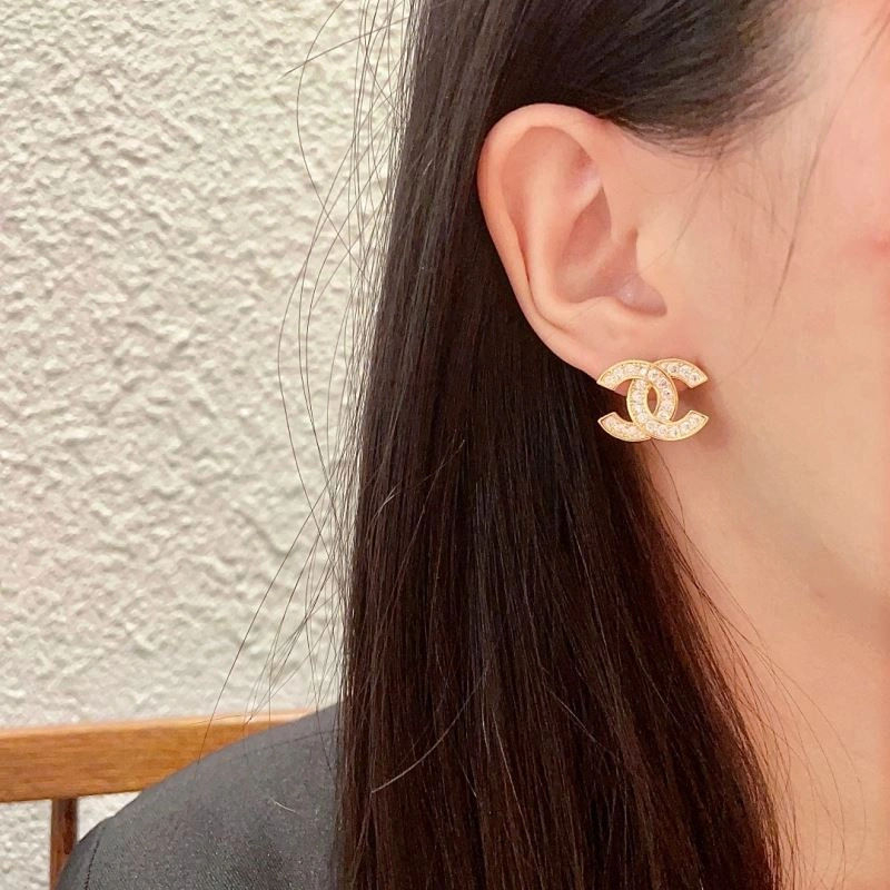 Top match Chanel Earrings