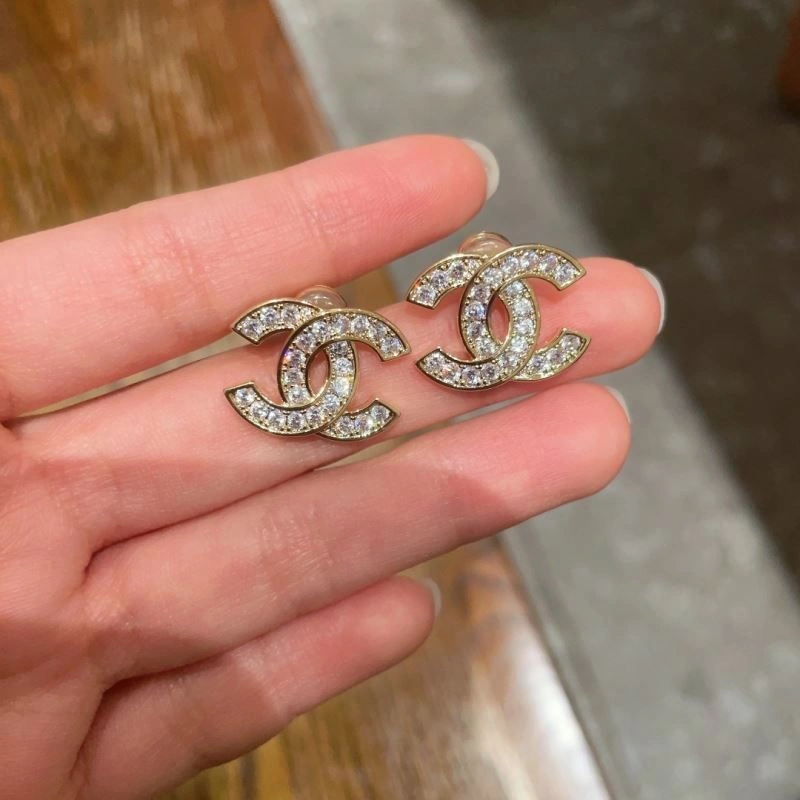 Top match Chanel Earrings