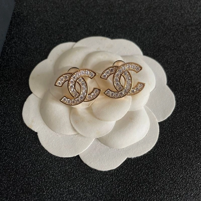 Top match Chanel Earrings