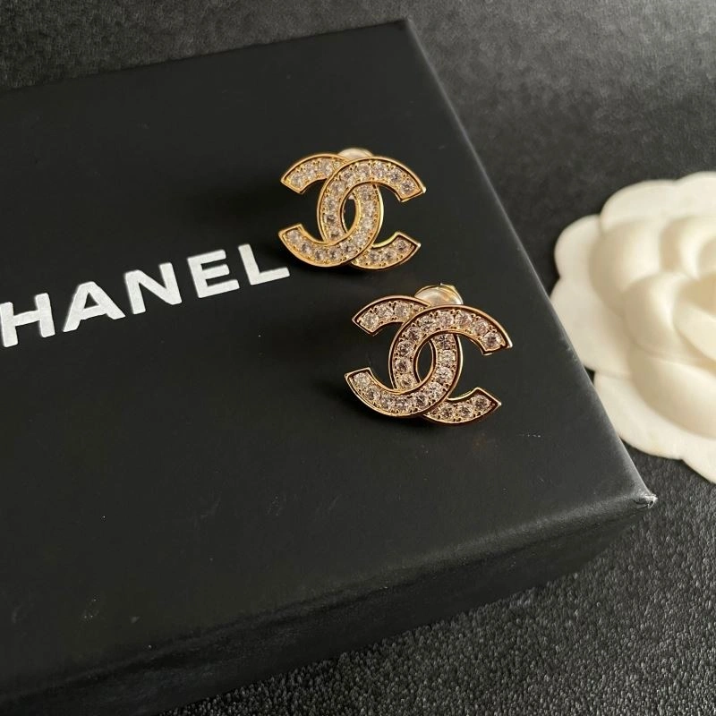 Top match Chanel Earrings