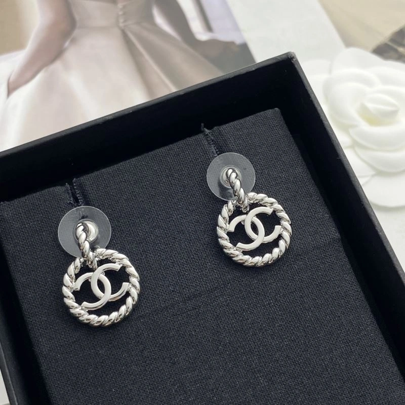High accuracy Chanel Earrings