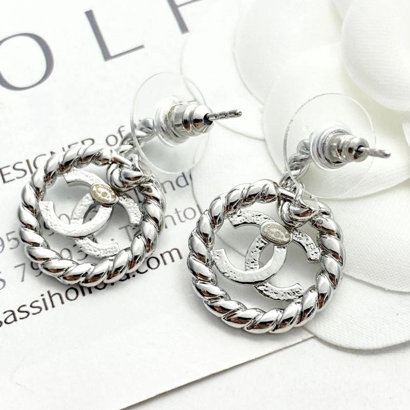 High accuracy Chanel Earrings