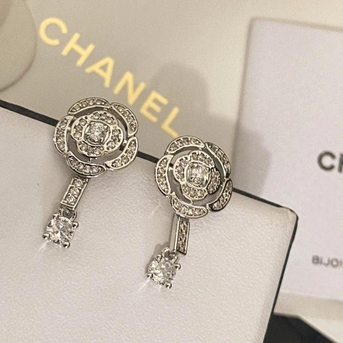 High fidelity Chanel Earrings