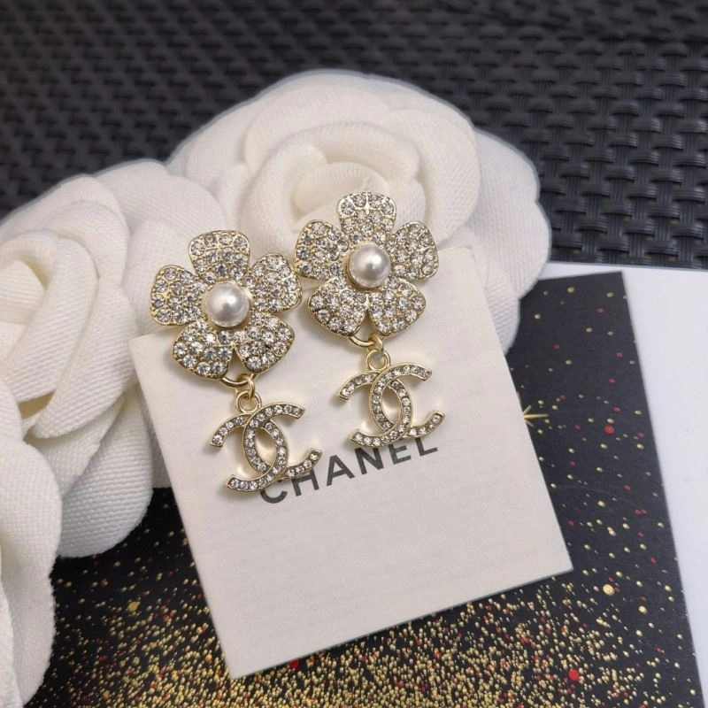 Top match Chanel Earrings
