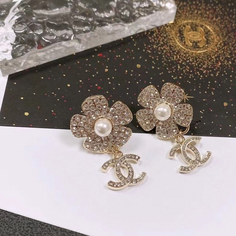 Top match Chanel Earrings