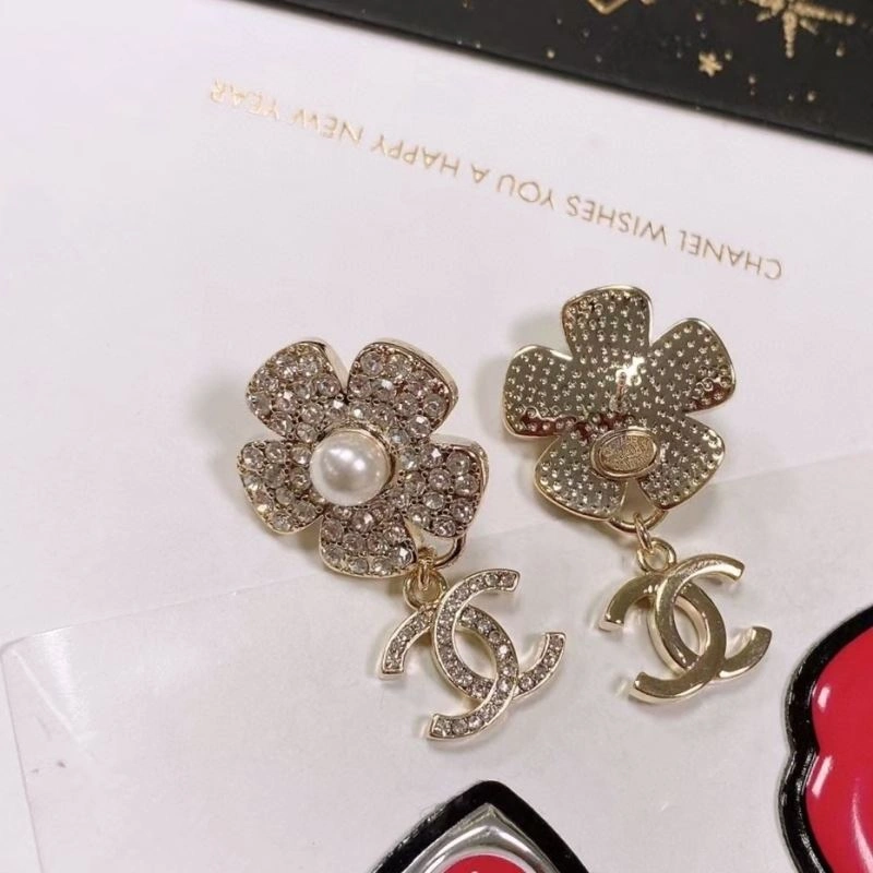 Top match Chanel Earrings