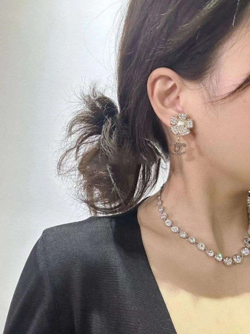 Top match Chanel Earrings